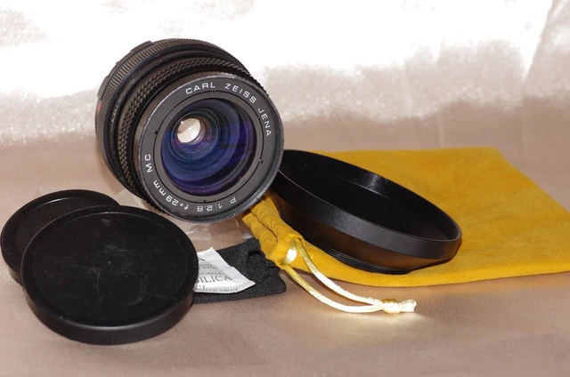 OBJECTIF M42 29MM f2,8 CARL ZEISS, bouchons d'origine, pare-soleil ...