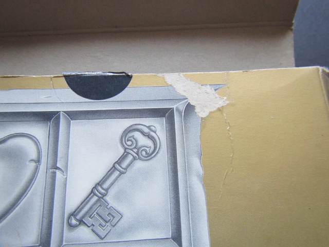 NINTENDO NES THE Legend of Zelda Box/Sleeve/Styro No game or ...