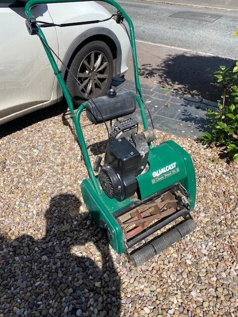 QUALCAST CLASSIC 35S Petrol Self Propelled. £70.00 - PicClick UK