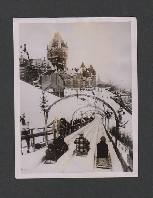 TOBOGGANS ON TRIPLE Track Toboggan Slide Quebec Canada "Press Photo ...
