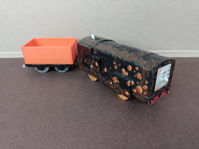 ROCK COVERED DIESEL Train - Trackmaster - Tested And Working - Thomas ...