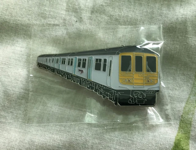 THAMESLINK CLASS 319 badge £6.96 - PicClick UK