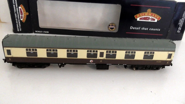 00 BACHMANN 39-154 BR MK1 Express Passenger FK WR chocolate/cream £31. ...