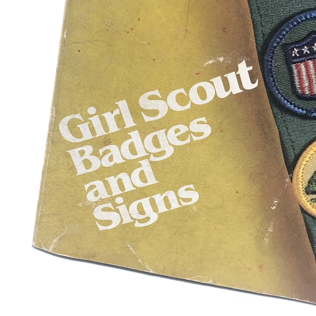 VINTAGE GIRL SCOUT Badges And Signs Book 1980 First Impression 0-88441 ...