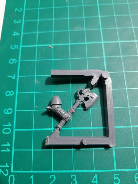 WARHAMMER 40K FIRST Born Space Marines (rechte Hand) FORCE AXE [BITS ...