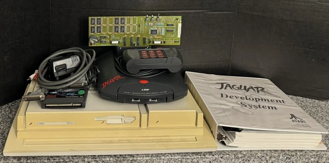 CONSOLE ATARI JAGUAR, carte de développement alpine, système TT030, relieur EUR 3.899,18 ...