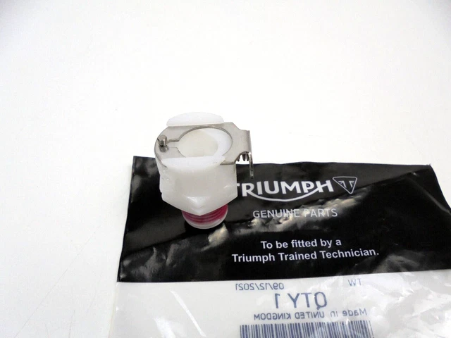TRIUMPH MOTORCYCLE PLASTIC Fuel Line Dry Break Fuel Connector Female ...