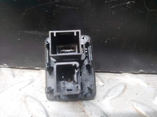 FORD FIESTA MK7 2009 -2012 Usb + Aux Port £14.99 - PicClick UK