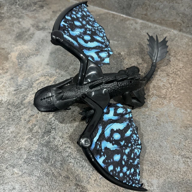 HOW TO TRAIN Your Dragon Toothless with Blue Light + Sounds Figure 2018 ...