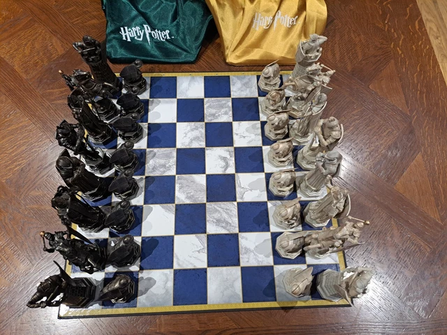 DEAGOSTINI HARRY POTTER Wizard Chess Set with Board Bags and Box £47.75 ...