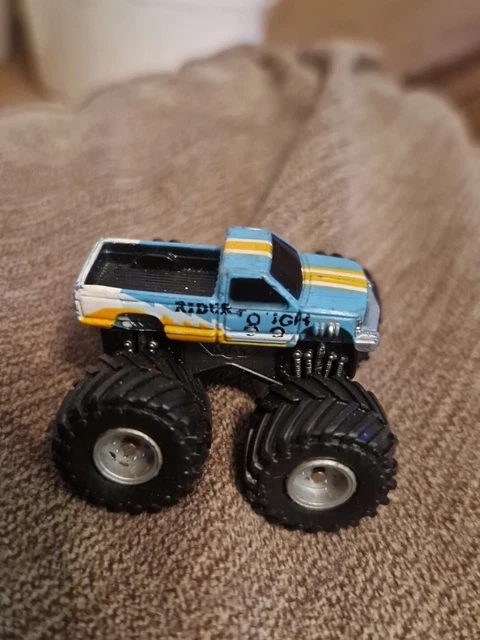 GALOOB MICRO MACHINES Monster Truck Chevy Silverado TOUGH RIDER TUFF ...