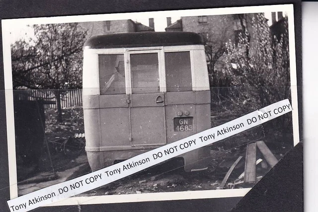 LONDON TRANSPORT - Aec Regal Ex T Type T273 As Caravan - Photo - B12011 ...