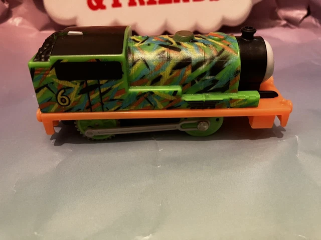 HYPER GLOW PERCY Trackmaster Thomas & Friends Motorised Battery Train ...