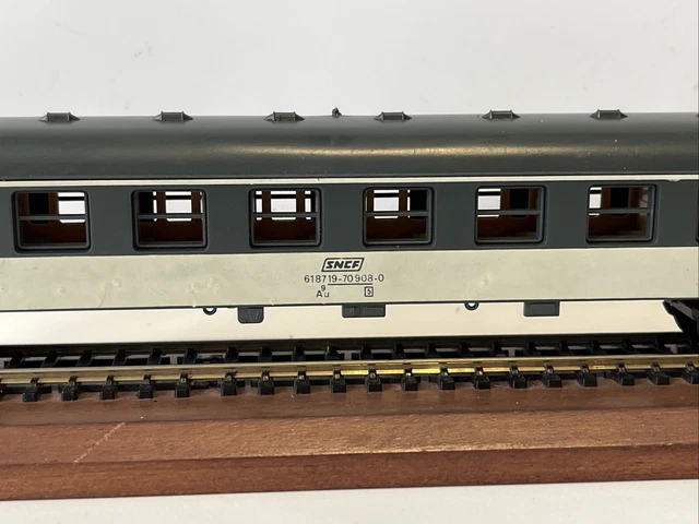 LIMA HO SNCF 19-70908-0 Corail 1St Class Grey White Passenger Coach ...