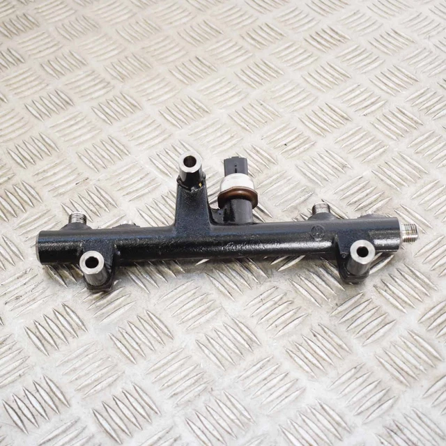 PEUGEOT 3008 MK1 Rampe d'injection avec capteur 9681909680 9663305480 2 ...