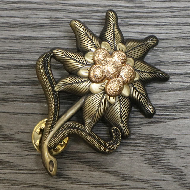 WWII GERMAN ARMY Mountain Troops Edelweiss Cap Badge Medal Hat Insignia ...