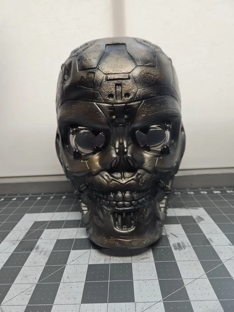 PLAYMATES TERMINATOR SALVATION T-600 Voice N Vision Mask / Helmet 2009 ...