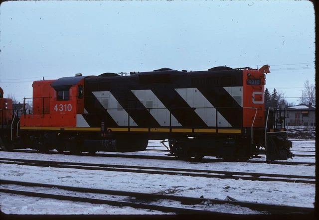 BH.DDB3.CN807 ORIGINAL SLIDE Canadian National EMD GP9 #4310 at ...