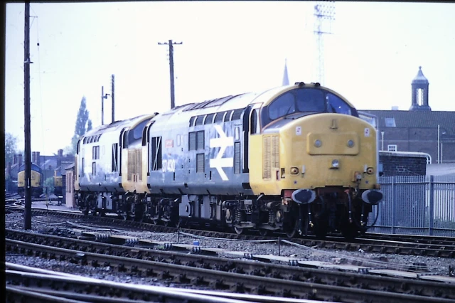 ORIGI 35MM COL/SLIDE 2x Class's 37 37428/37430 Shrewsbury 13/6/1986 ...