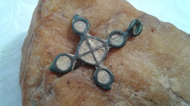 RARE ANTIQUE VIKING-AGE c.11-12th CENTURY "SOLAR WHEEL" CROSS with ...