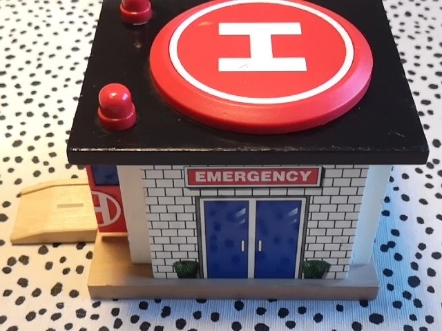 THOMAS & FRIENDS Wooden Railway Sodor Rescue Hospital, Ambulance and ...