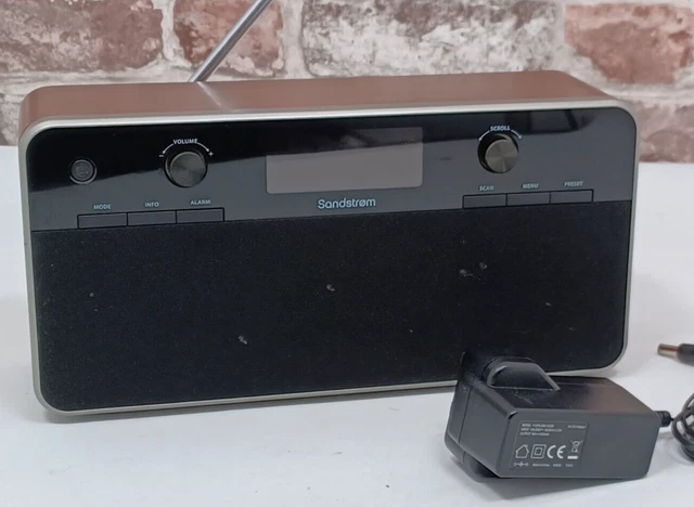 SANDSTROM SDABXRW13 DAB Radio Black and Wood Veneer Stylish Alarm Radio ...