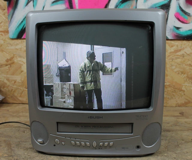 BUSH BTV180TSIL RETRO Vintage Gaming Crt Vhs Combo Tv £27.99 - PicClick UK