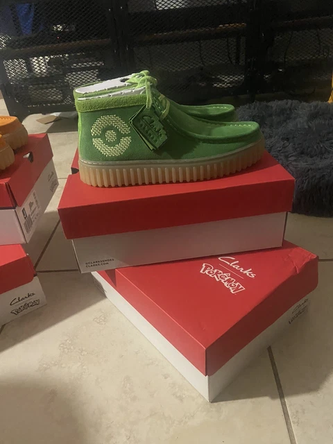 CLARKS TORHILL X POKÉMON Torhill Explore Green Suede Bulbasaur Men UK 6 ...