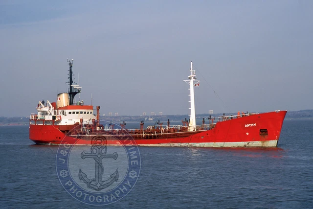 SHIP PHOTO - Everard Tanker APTITY EX SHELL CRAFTSMAN 6X4 (10X15 ...