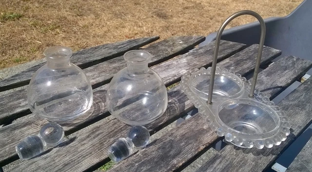 VINTAGE SERVITEUR Huilier Vinaigrier En Verre Perlée Et Métal 18 X 16 X ...