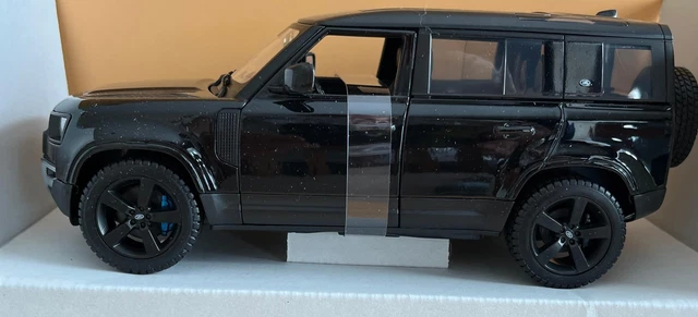 LAND ROVER DEFENDER 110, black, 2022, 1:24 scale model from Bburago, 18 ...