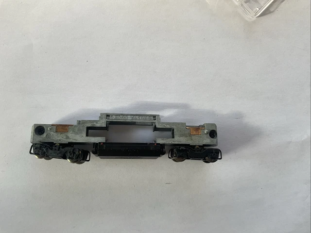 ATLAS N Gauge Chassis With Good Bogies. For Repairs Or Spares £4.95 ...