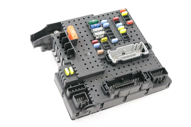VOLVO XC90 2.4 D5 Sicherungskasten Steuergerät REM ECU Modul hinten ...