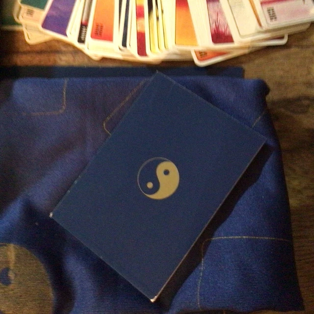 VISUAL I CHING : A New Approach to the Ancient Chinese Oracle by Oliver ...