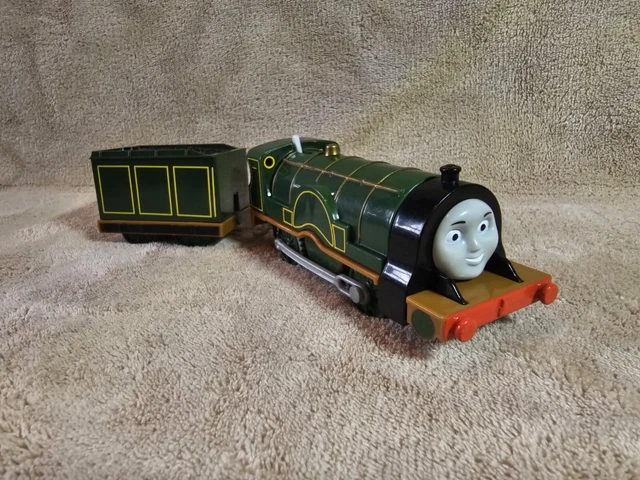 TOMY TRACKMASTER REVOLUTIONS Thomas And Friends Green Emily And Tender ...