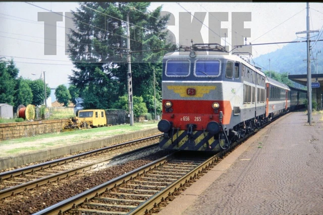 35 MM SLIDE FS Italienische Eisenbahnen Elektroloco E656 265 Baveno 1996 Original Italienisch ...