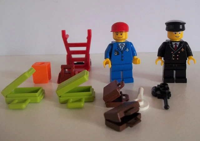 LEGO AIRPORT FIGURINES AIR023 AIR044 avec chariot, bagages4449 37178 ...
