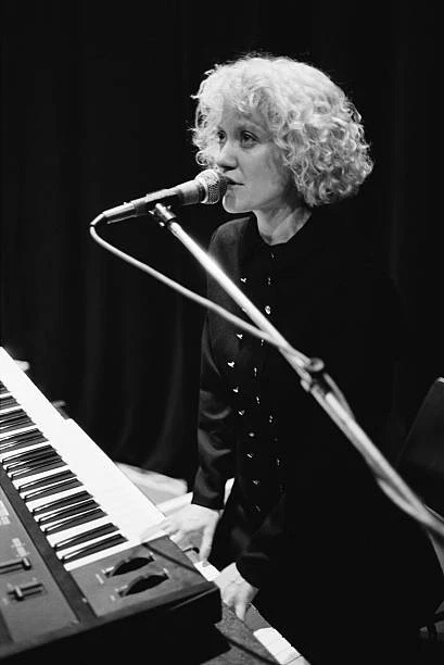 ENGLISH SINGER-SONGWRITER AND musician Virginia Astley 1985 OLD MUSIC ...