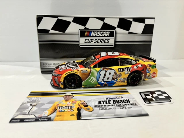 KYLE BUSCH.. SIGNÉ 2021.. MIX M&M .. version course victoire kansas ...