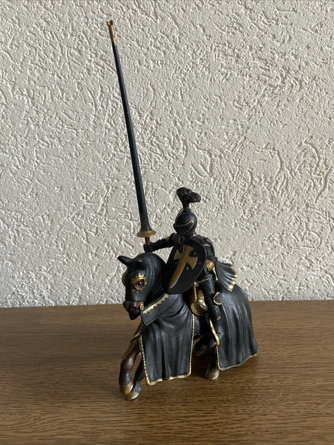 SCHLEICH RITTER MIT Pferd Tunierritter Kreuzritter schwarz Ritterwelt ...