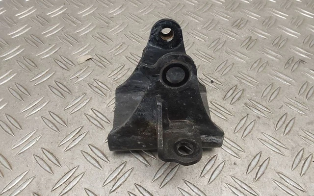 TOYOTA RAV 4 (XA40) 2018 Gearbox mounting bracket ADL21569 £49.19 ...