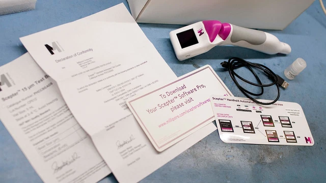MILLIPORE SCEPTER HANDHELD Automated Cell Counter (Contacellule palmare ...