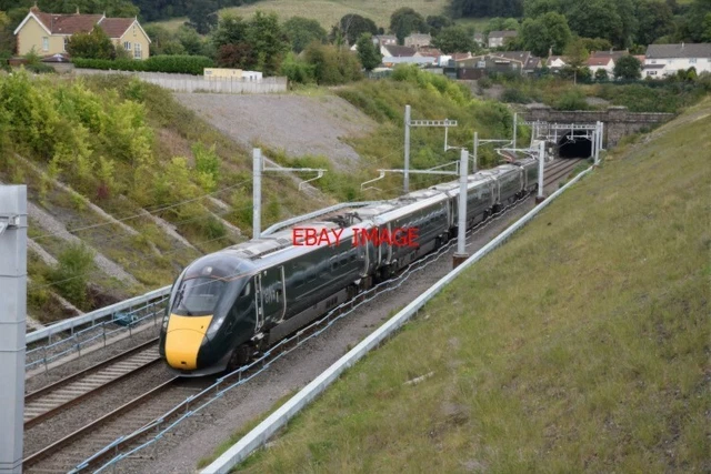 PHOTO CLASS 800 5-Car Mu No 800 011 Of Gwr On The 1345 Paddington ...