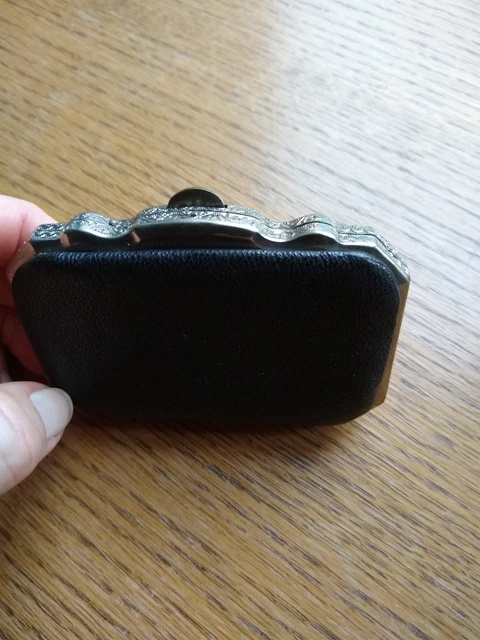 ANCIEN PORTE MONNAIE à Soufflet noir - Bourse en très bon état EUR 15 ...