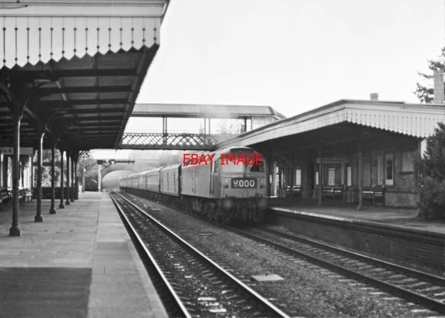PHOTO CLASS 47 At Kemble Railway Station 09-01-77 £1.85 - PicClick UK