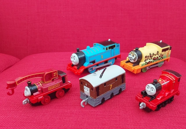 THOMAS AND FRIENDS Train Bundle Mattel Gullane Trackmaster £4.99 ...