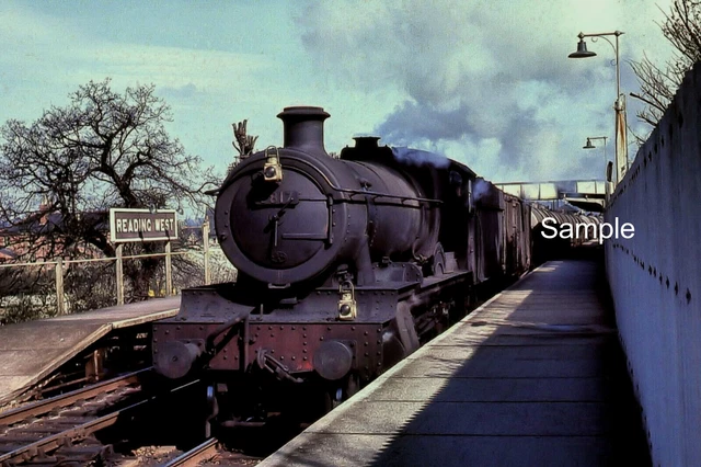 READING (WEST) RAILWAY STATION, BERKSHIRE. c1960 Loco; 6817 PHOTO 12 x ...