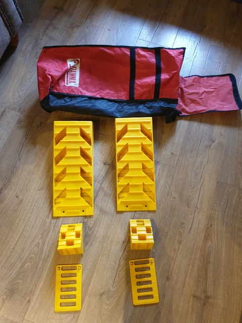 FIAMMA LEVELLING RAMPS And Chocks, Level Pro £25.00 - PicClick UK