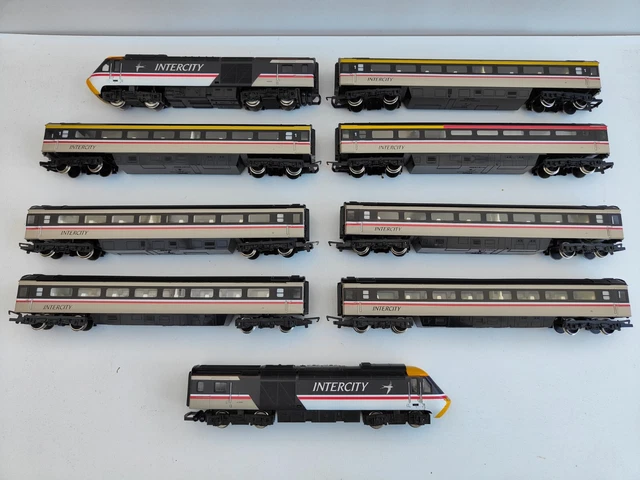 HORNBY OO GAUGE Intercity 125 HST - Full 9 Car Set & Buffet Car ...