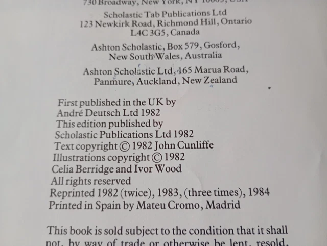 POSTMAN PAT'S FOGGY Day Paperback Book Hippo 1984 print. We've more ...